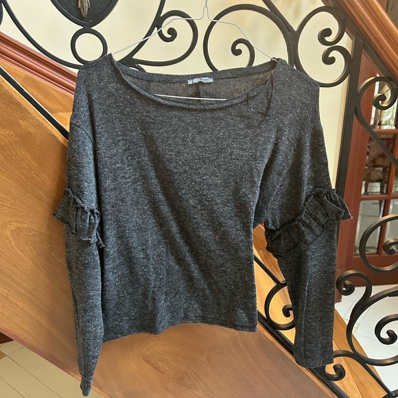 Zara | Sweaters | Zara Ruffle Sleeve Sweater | Poshmark